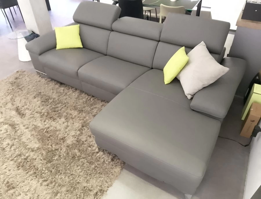 Divano Nicoletti Home Megan a Bergamo - Sconto 48%