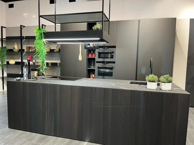 Cucina con Isola Doimo Cucine D12 a Bolzano - Sconto 54%